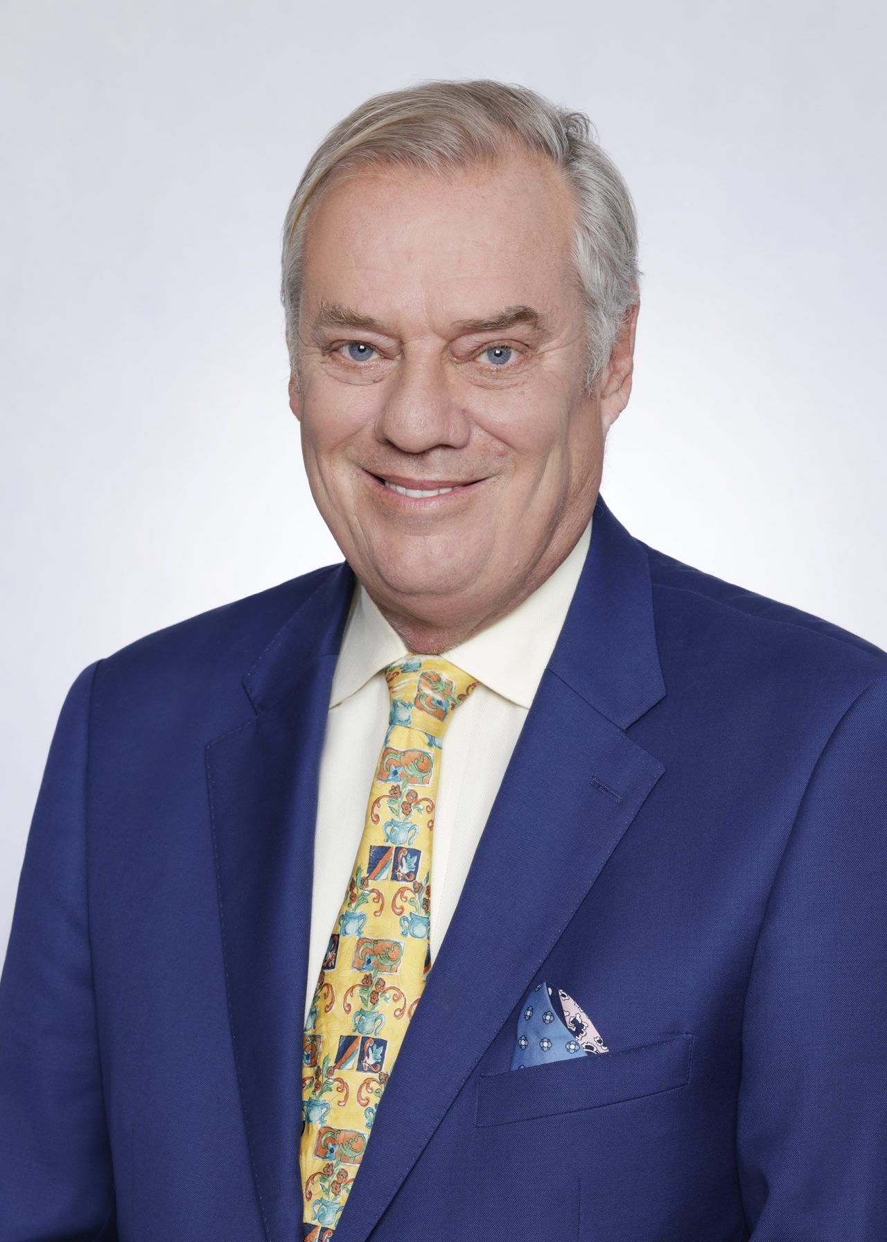 Directors | Elixir Energy